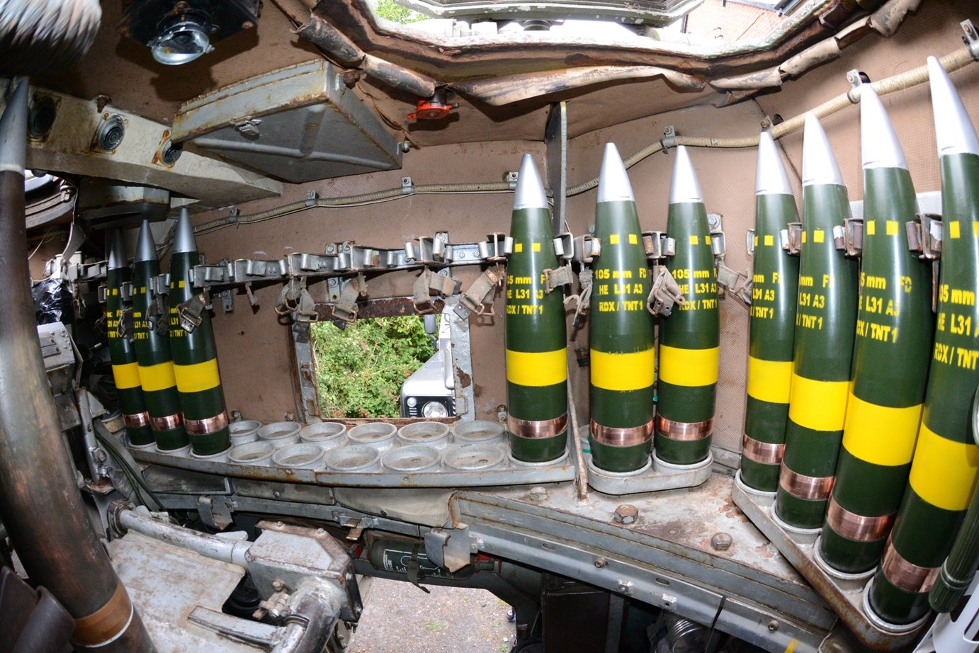 Abbot shells - Tracked vehicles - HMVF - Historic Military Vehicles Forum