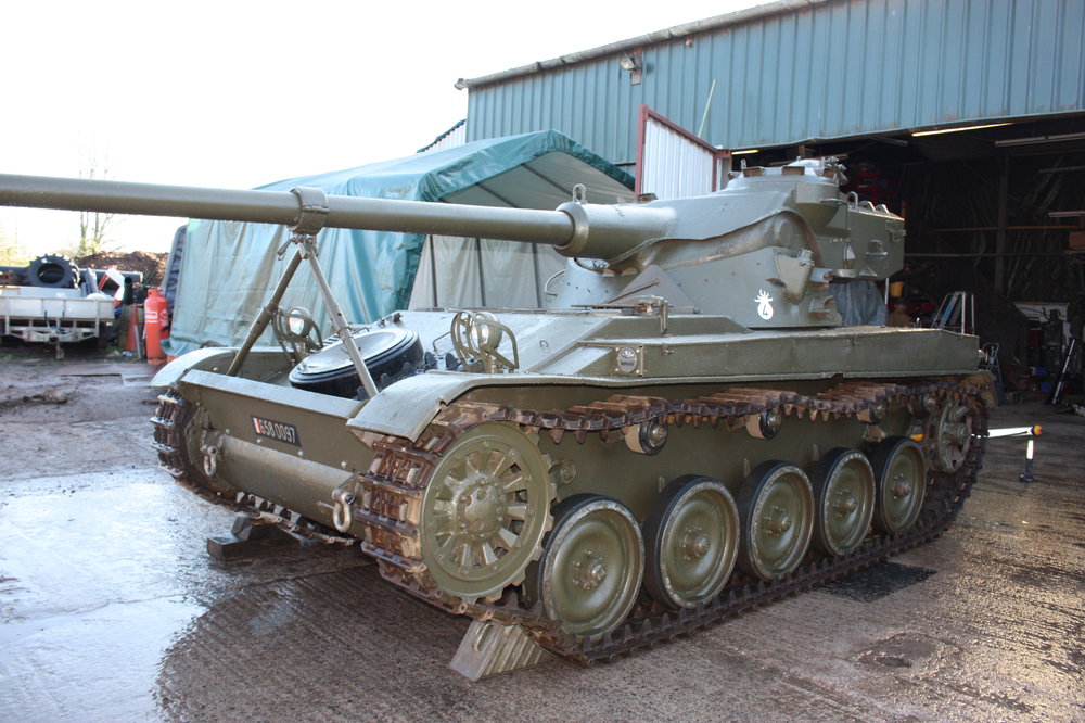 French Light tank AMX13 75, AMX13 105, AMX13 105 SPG, AMX13 VTT ...