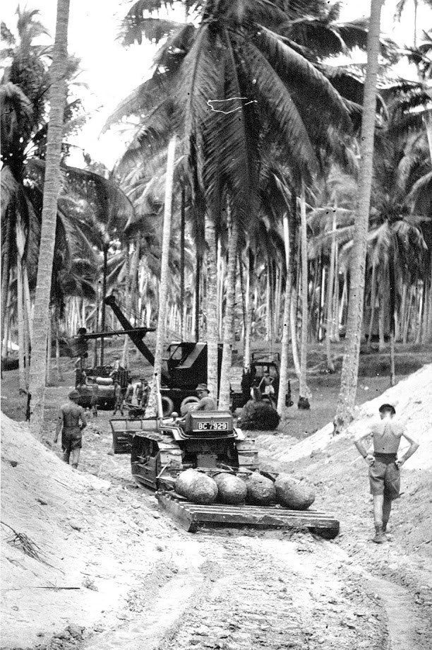 Royal Engineer Bomb Disposal - Penang Malaya 1959 - Trailers, plant and ...