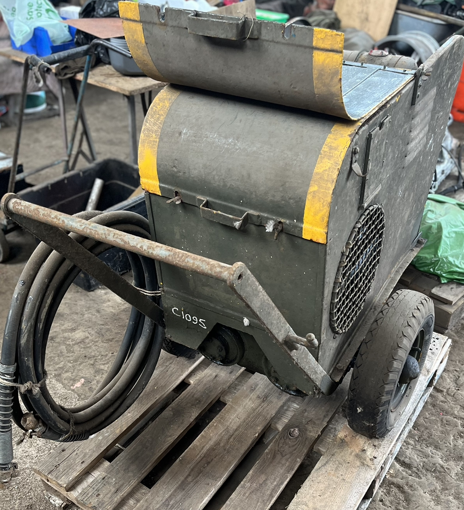 WW2 RAF Air compressor? - Trailers, plant and equipment - HMVF ...