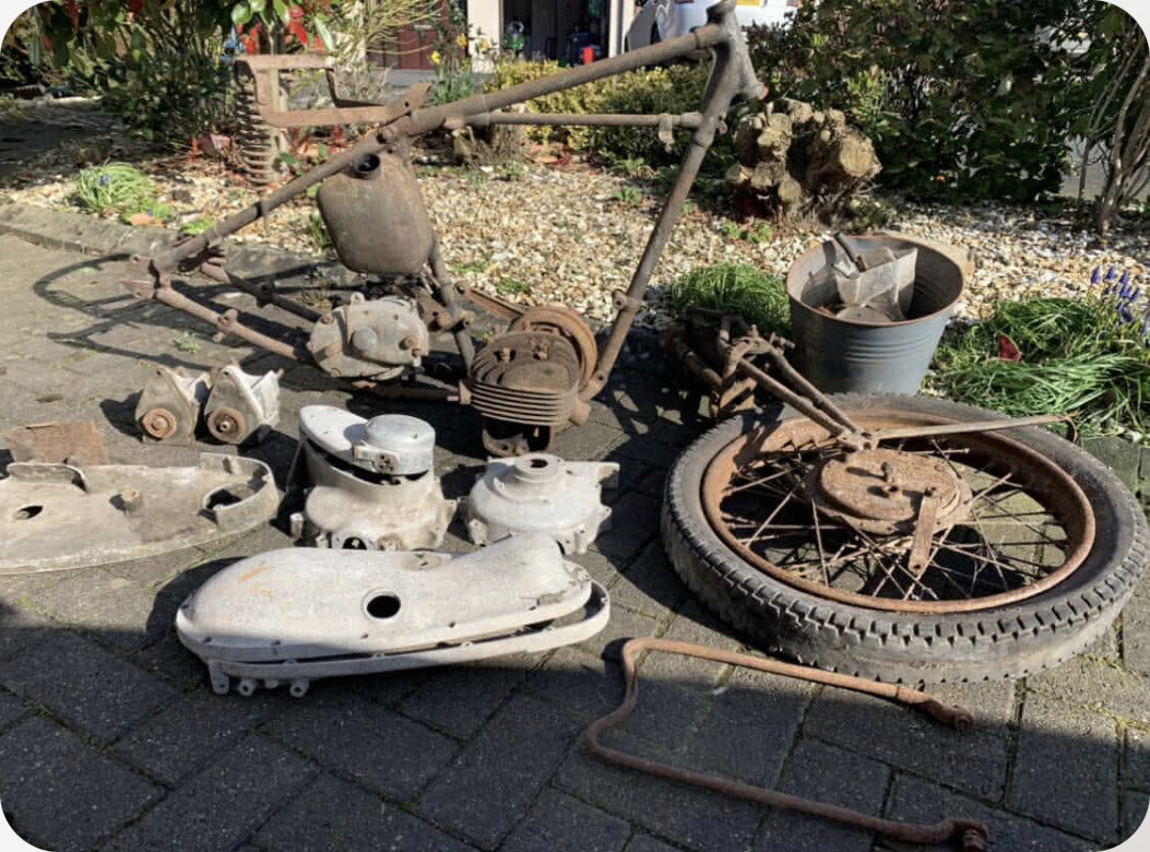 1940 Triumph 5SW Restoration - Motorcycles - HMVF - Historic Military ...