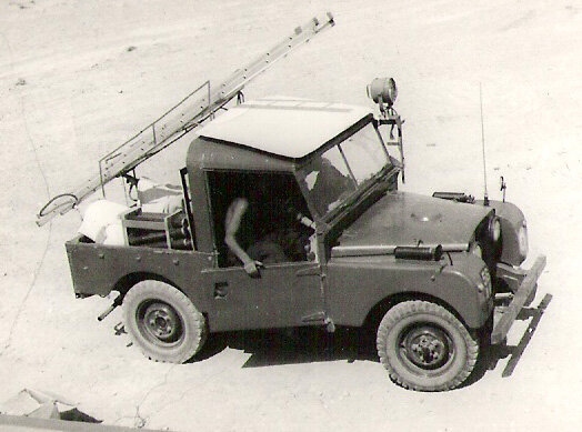 Wing top box for radio antenna base on 1950's RAF Land Rovers - British ...
