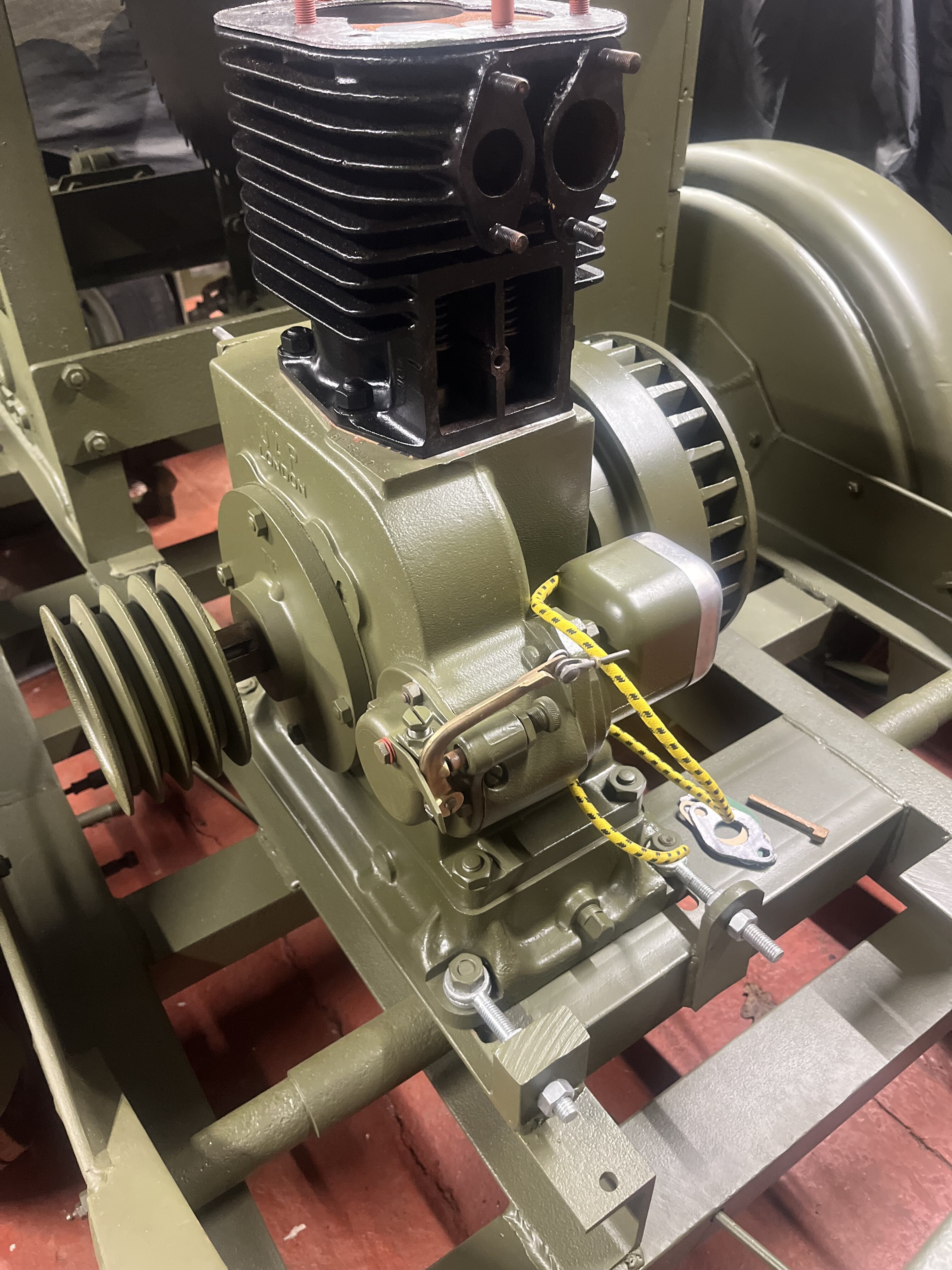 10 Cwt….2 Wheeled Lightweight Liner Saw-bench Trailer Restoration ...