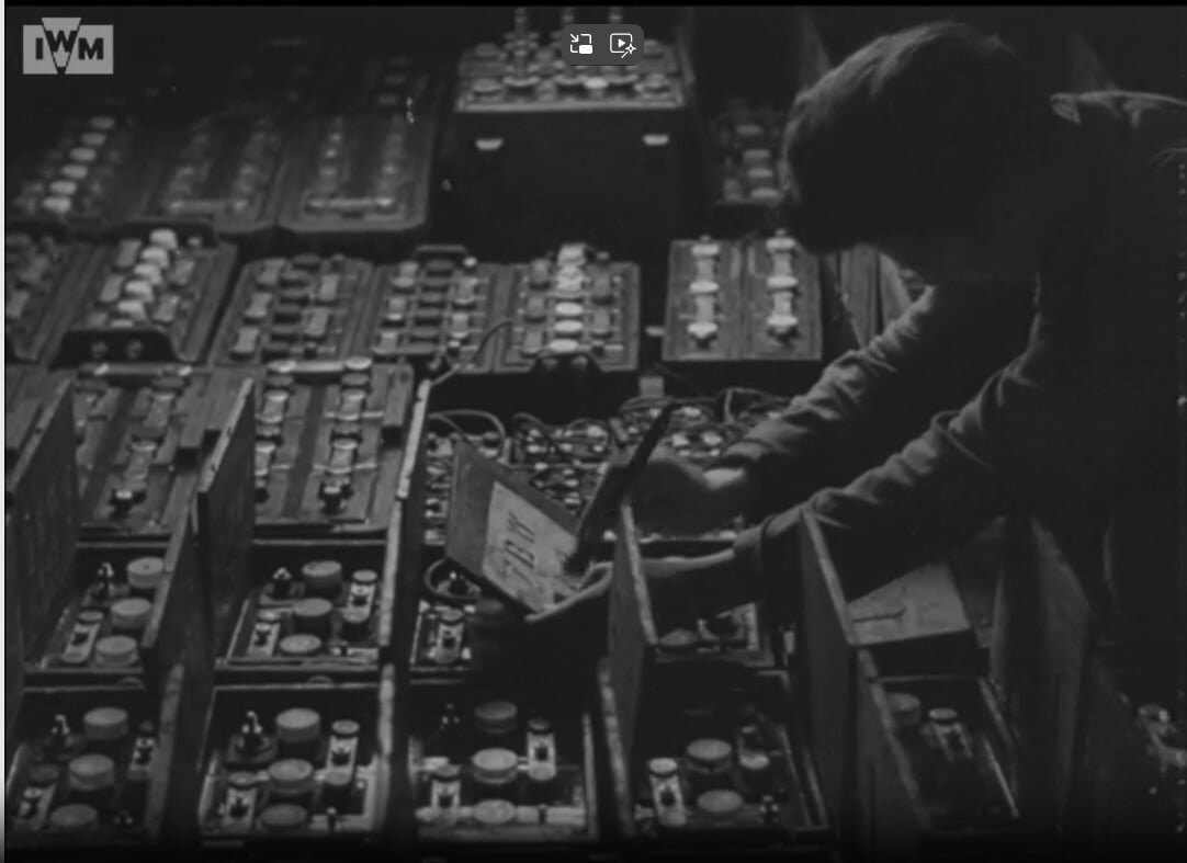 Wartime vehicle batteries - Lubrication, Batteries & Electrics - HMVF ...