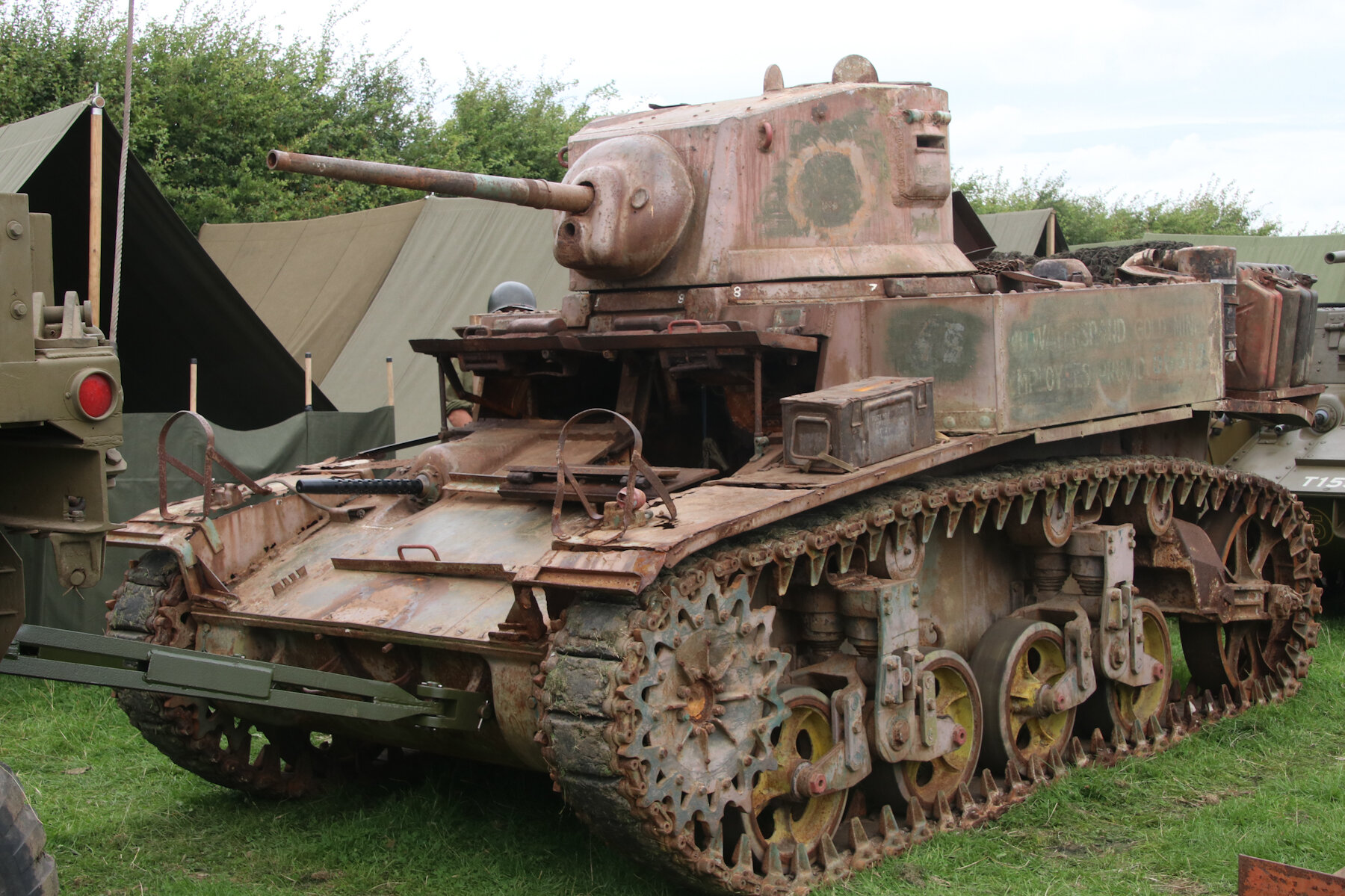 Yorkshire Wartime Experience show armour - Tracked vehicles - HMVF - Historic Military Vehicles ...