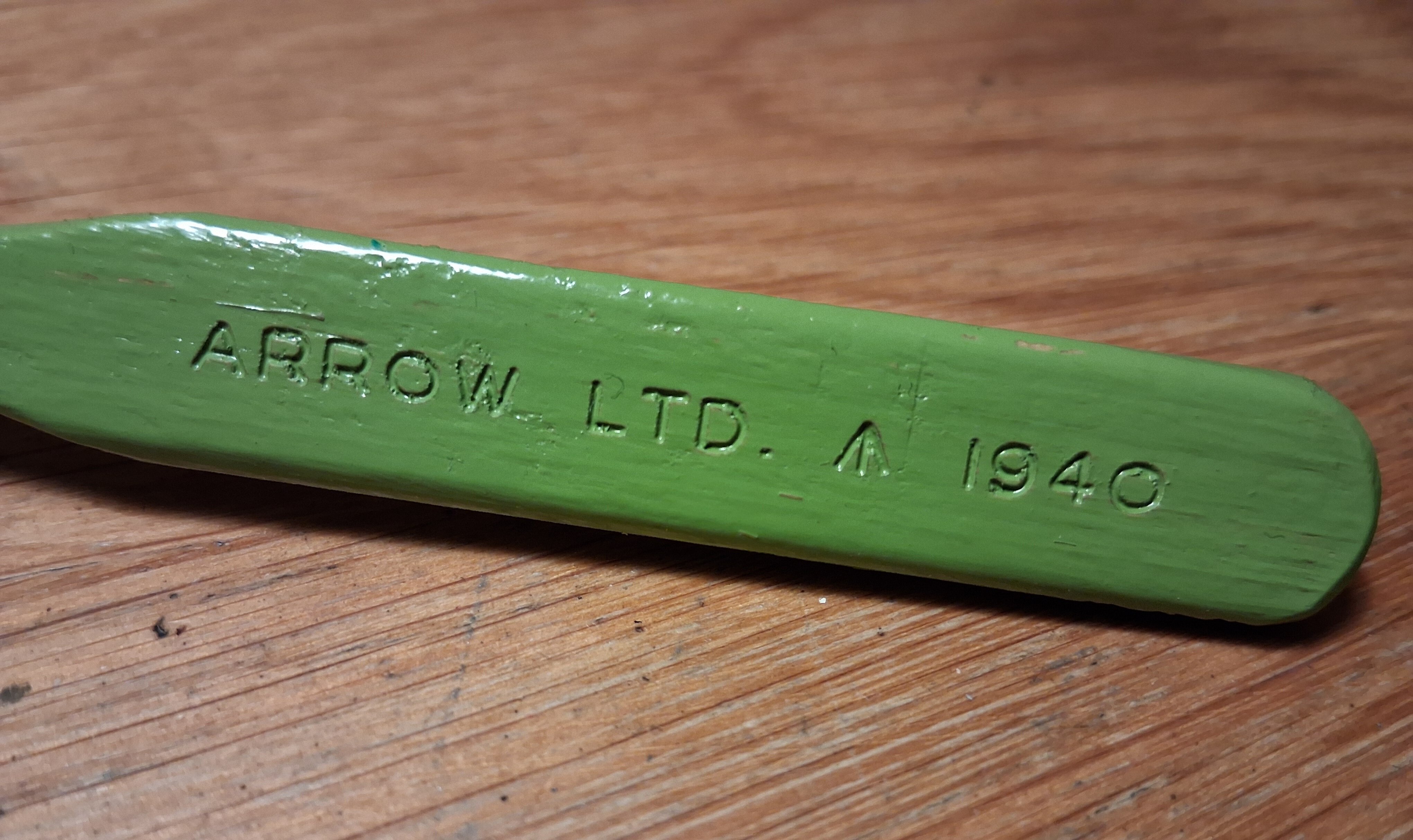 For sale a rare WW2 British toothbrush Arrow Ltd. 1940 - Heads Up: For ...