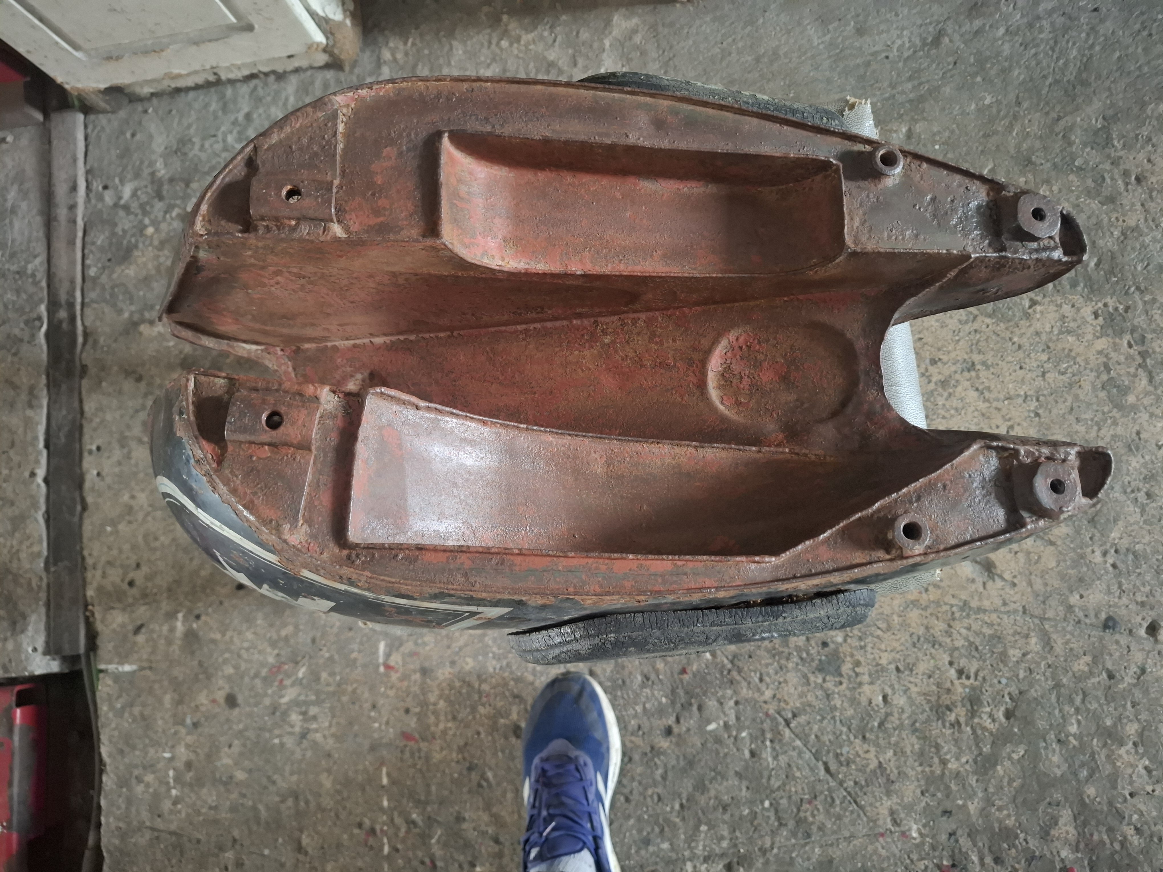 Matchless g3wo petrol tank for sale - Motorcycles - HMVF - Historic ...