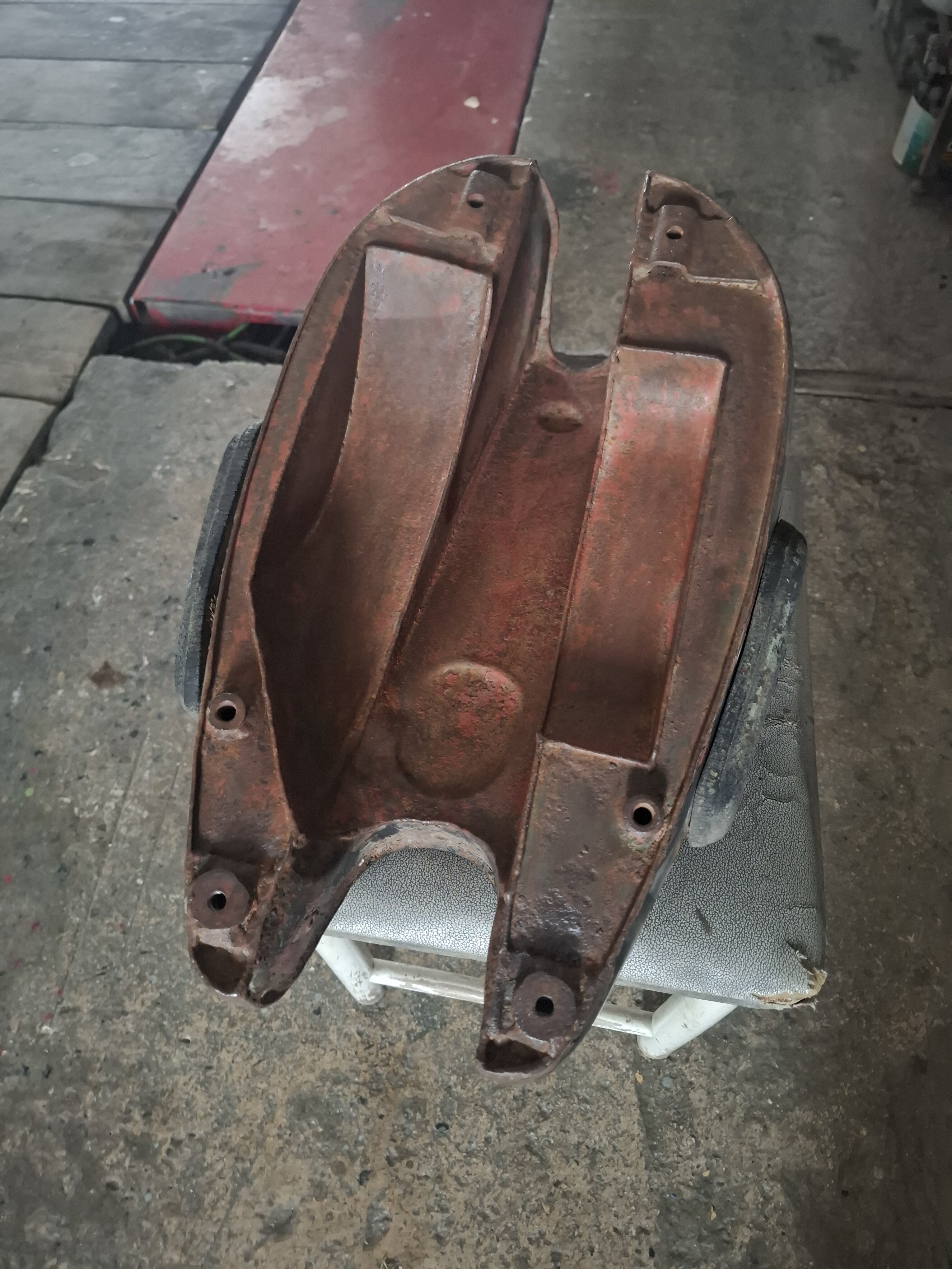 Matchless g3wo petrol tank for sale - Motorcycles - HMVF - Historic ...