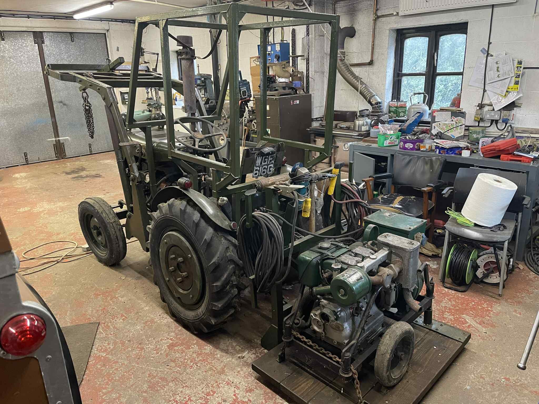 Ex army Winget tractor - British Vehicles - HMVF - Historic Military ...